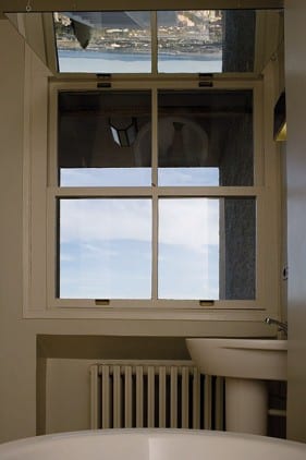 Optical Illusion Bay Window and Other Window/Mirror Tricks - Improvised ...