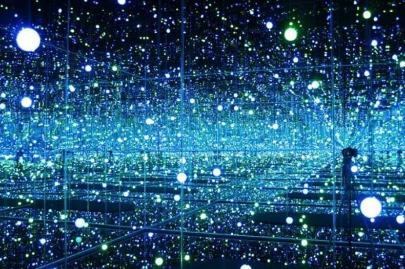 Visit Yayoi Kusama's Infinity Rooms - Improvised Life